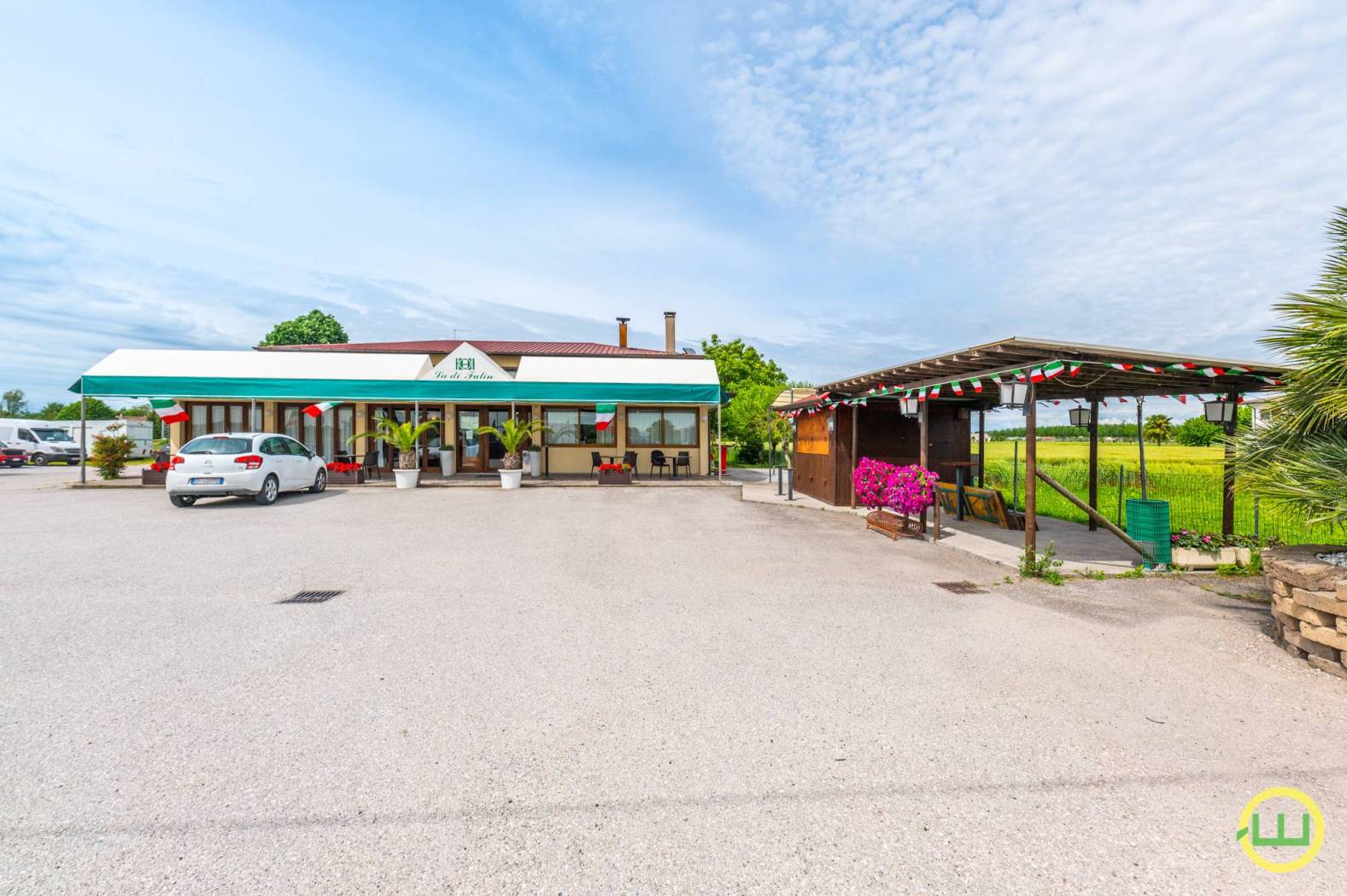 Ristorante con laboratorio in Vendita