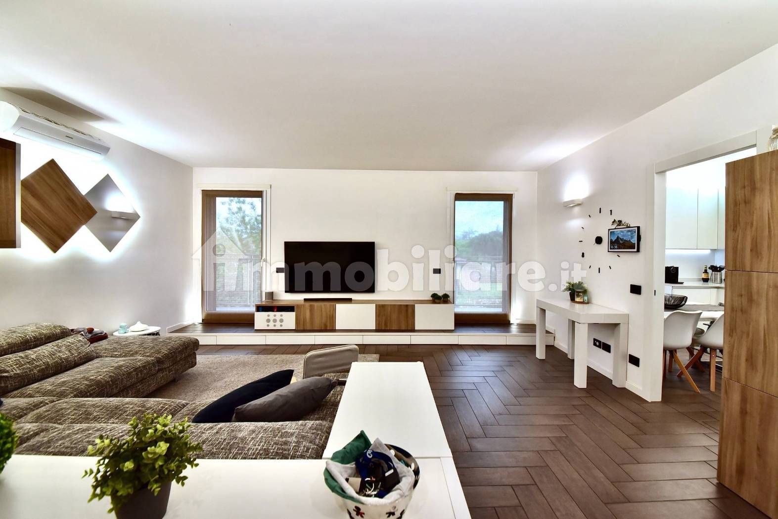 Trilocale via per Alzate, Fecchio, Cantù