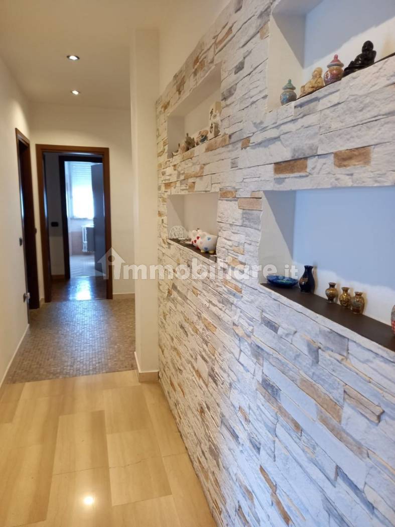 Trilocale via Monte Sabotino 6, Castellanza