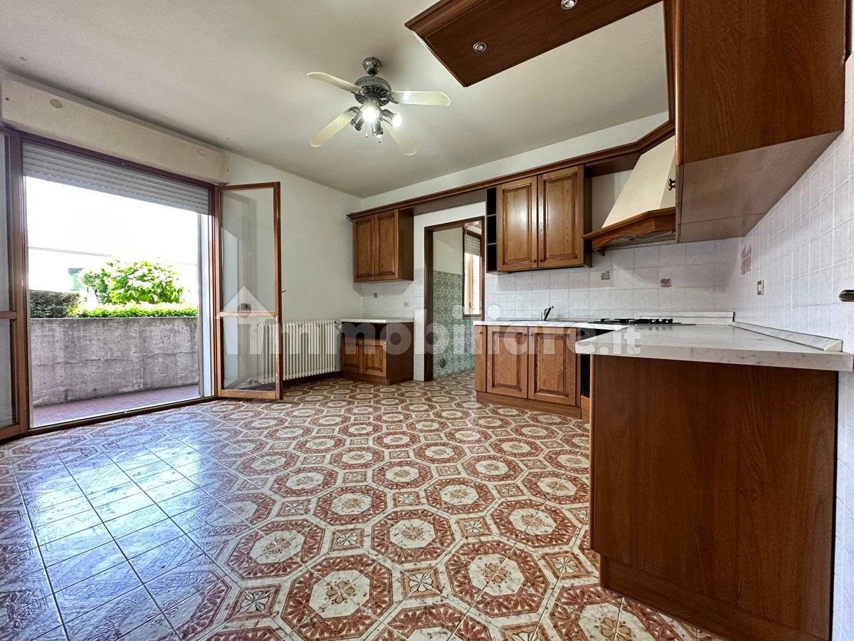 Appartamento buono stato, Centro, Bovolone