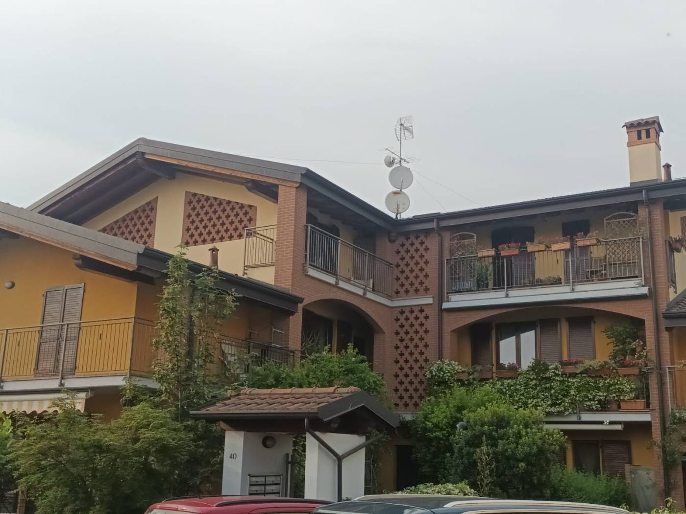 Trilocale via Aldo Moro 40, Verderio Inferiore, Verderio