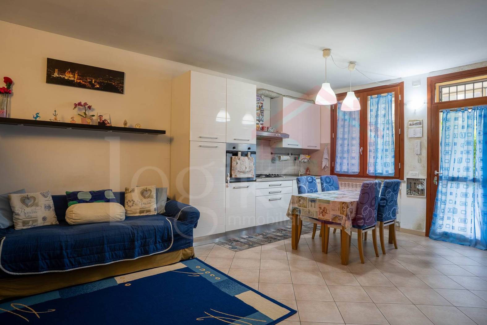 Bilocale via Livatino  10, Roncaro