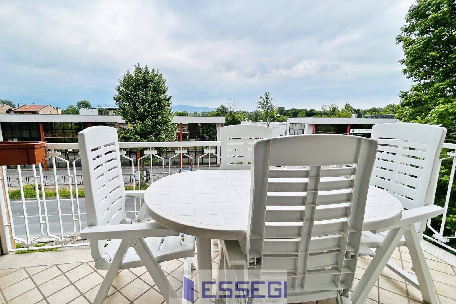 Trilocale via Roma, Centro, Merone