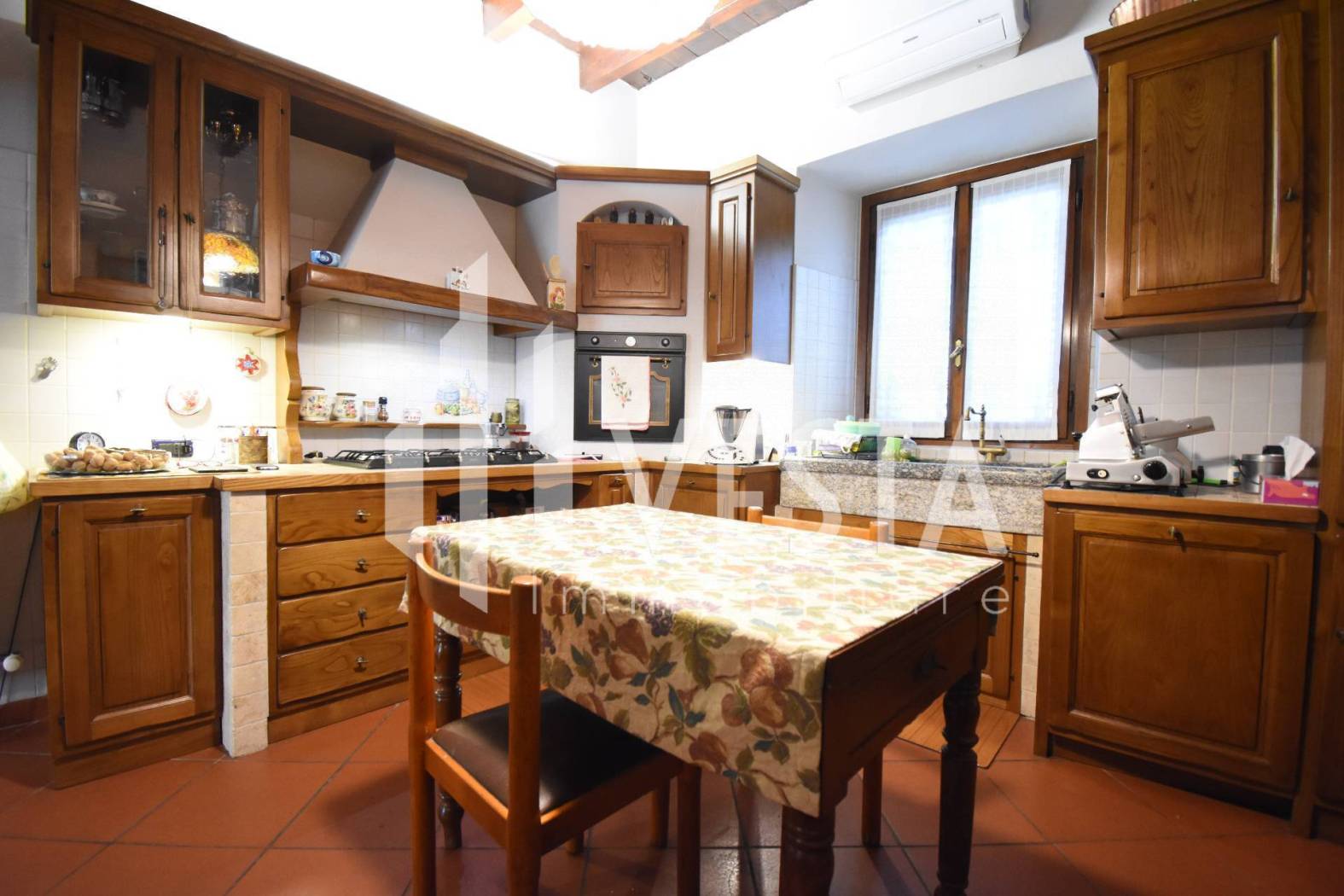 Quadrilocale via Prebone, Centro, Barzanò