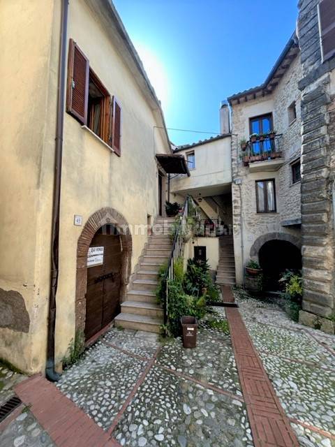 Quadrilocale via Guglielmo Marconi, Centro, Castelnuovo di Farfa