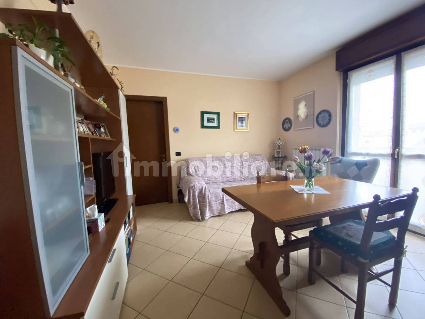 Bilocale buono stato, secondo piano, Galliate