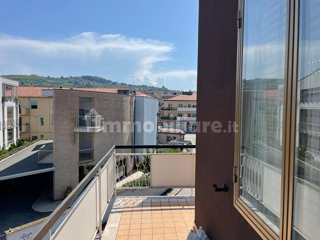 Trilocale via Arno 7, Santa Filomena, Montesilvano