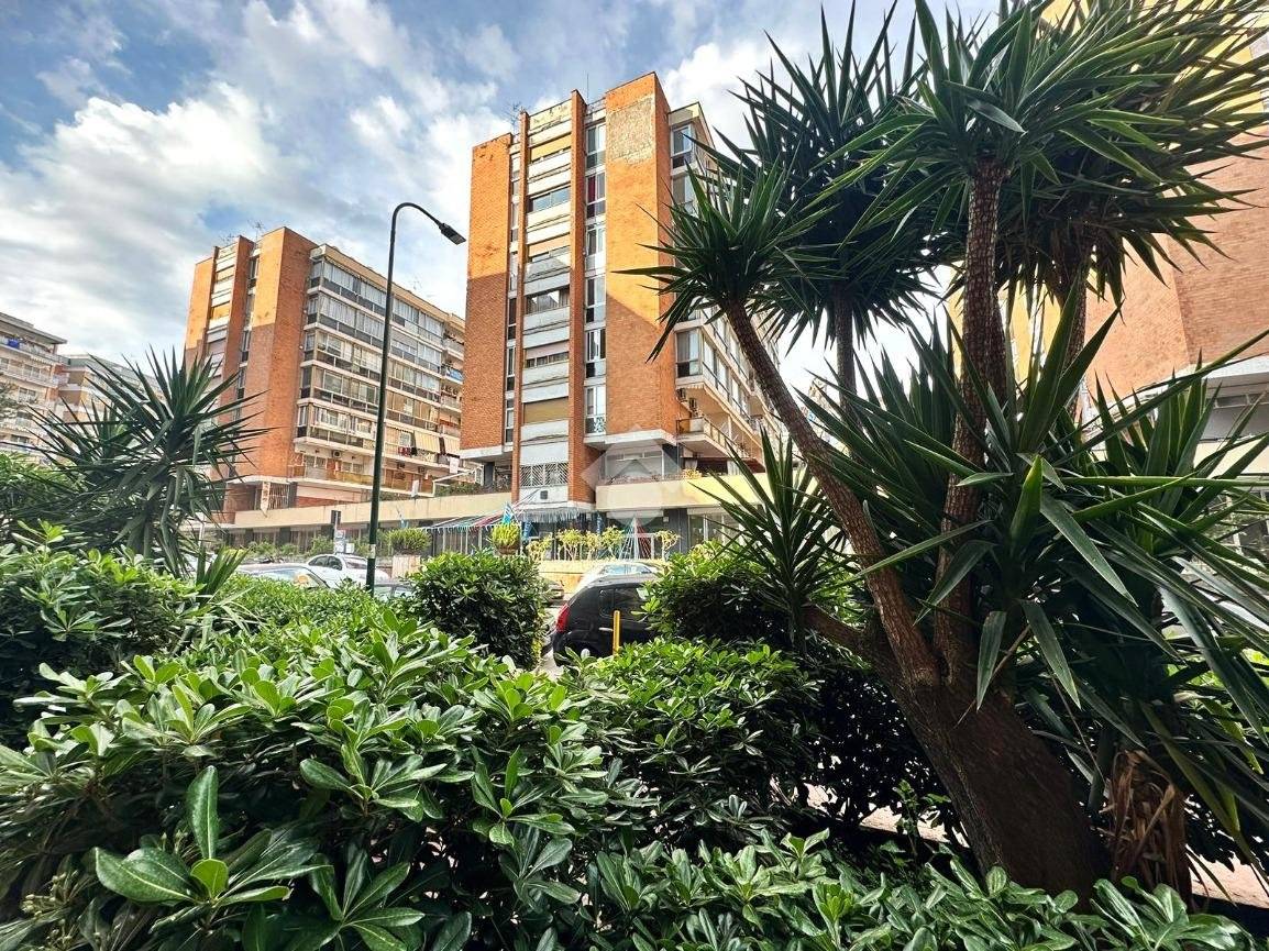 Trilocale via Terracina, Agnano, Napoli