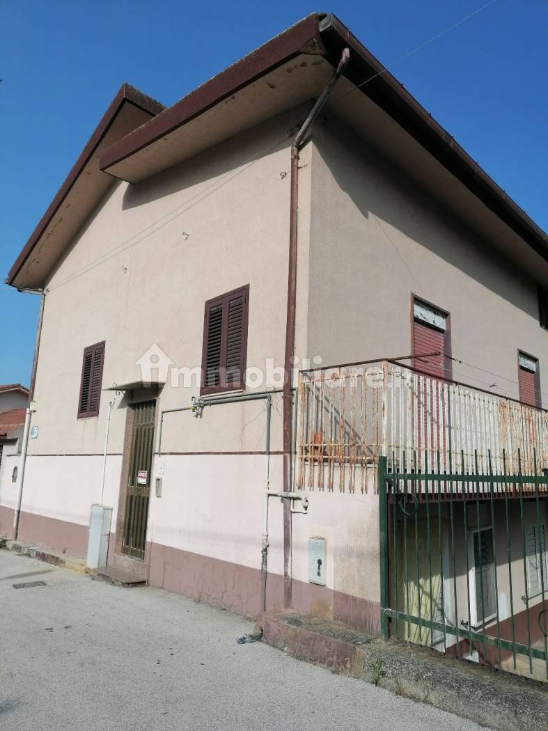 Quadrilocale via Apollo XI 4, Comitini