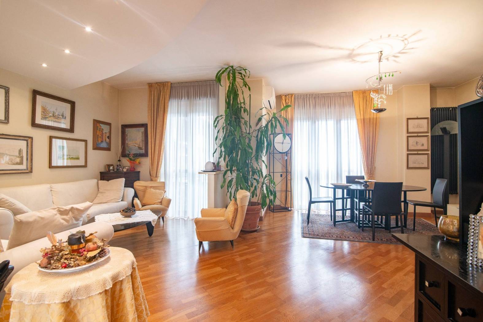 Quadrilocale viale Campania 58, San Giuseppe, Monza