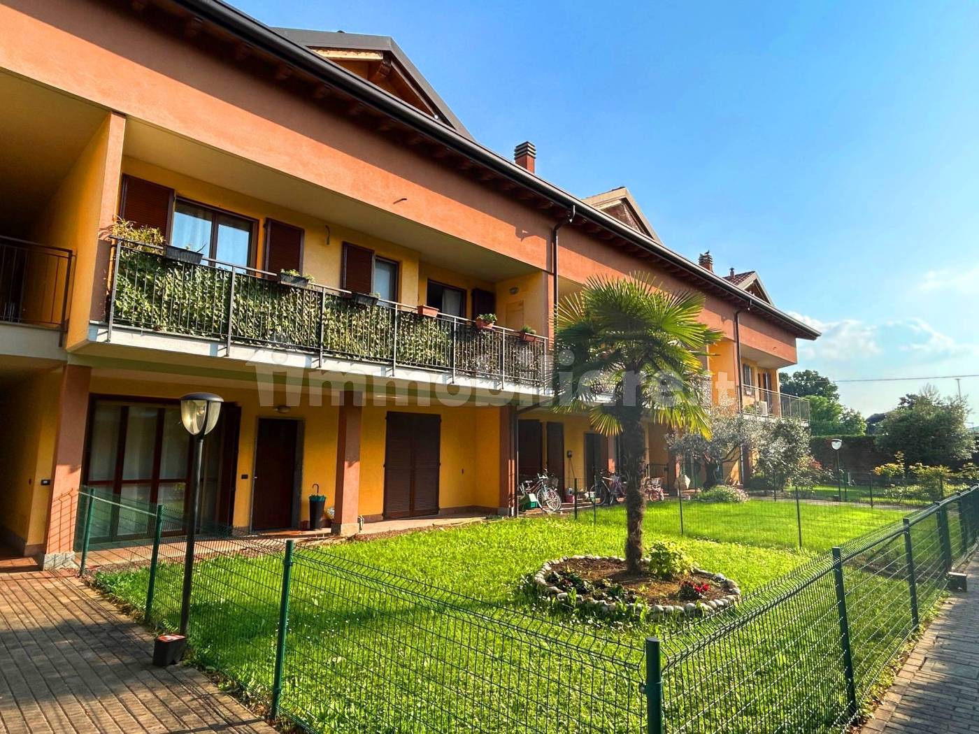 Trilocale via Carlo Alberto Dalla Chiesa 6, Centro, Bellusco