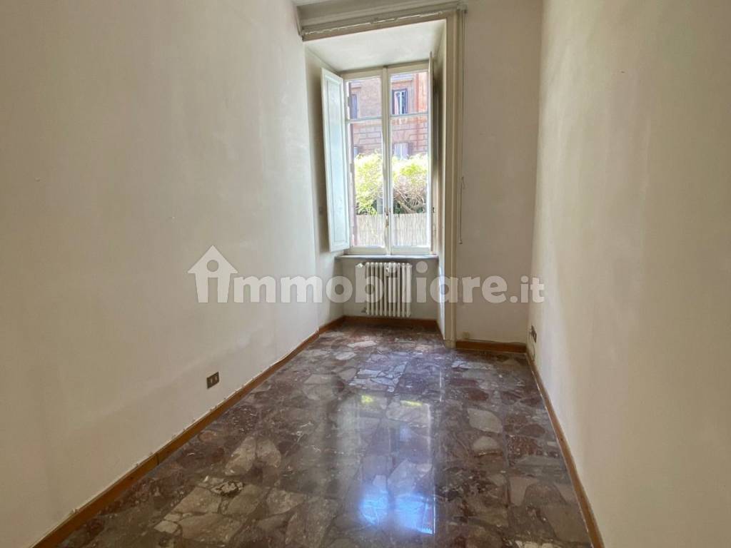 Vendita Appartamento Roma. Quadrilocale in via Novara. Buono stato ...