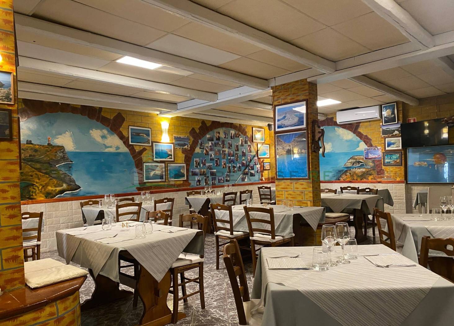 Locale commerciale in Vendita