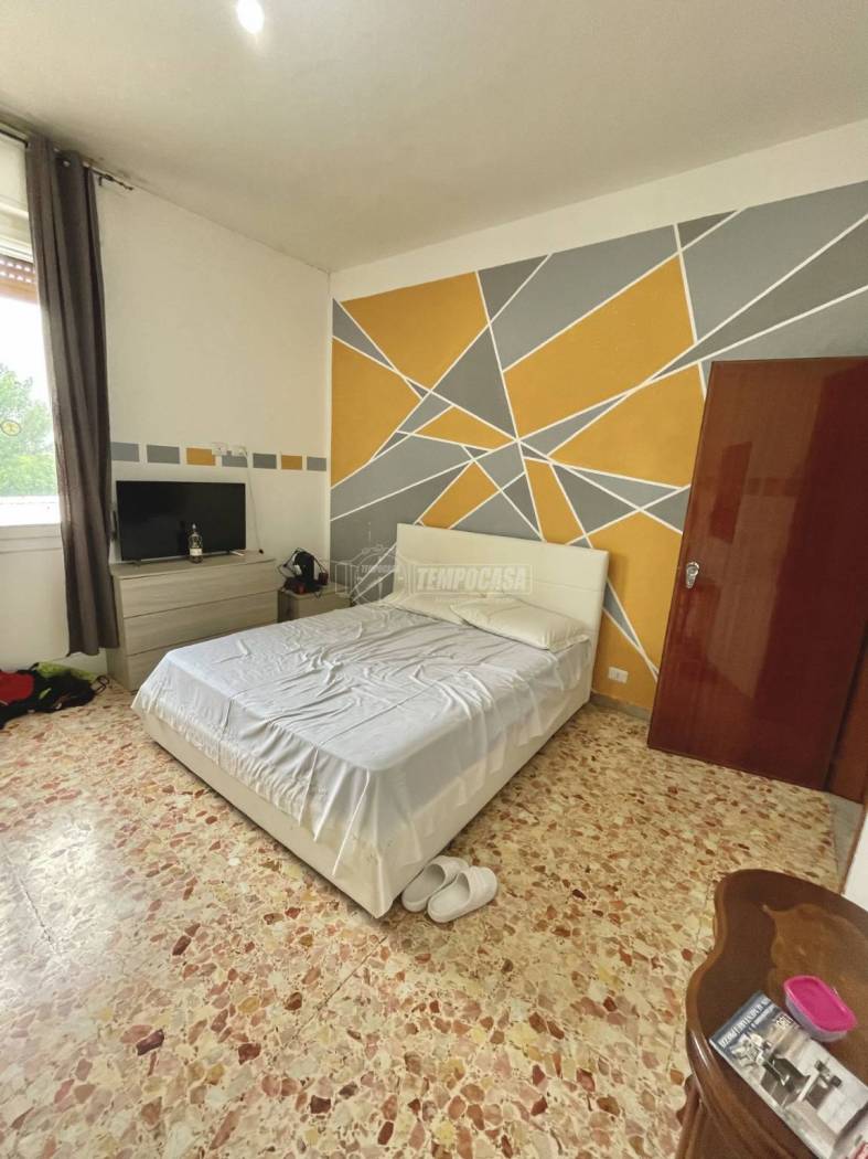 Trilocale via Nonantolana 480, Crocetta, Modena