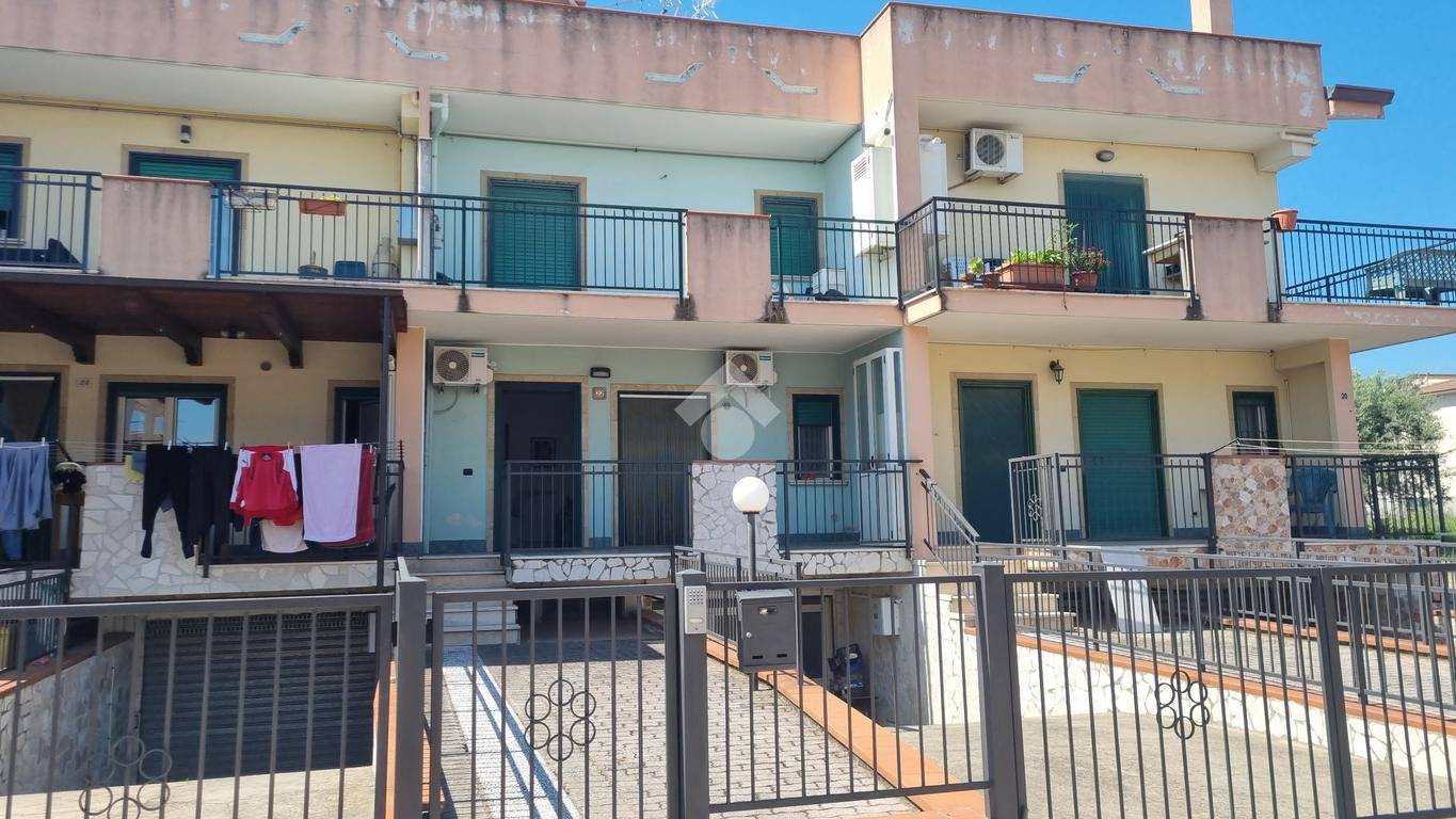 Trilocale via Plutone 22, Mirto, Crosia