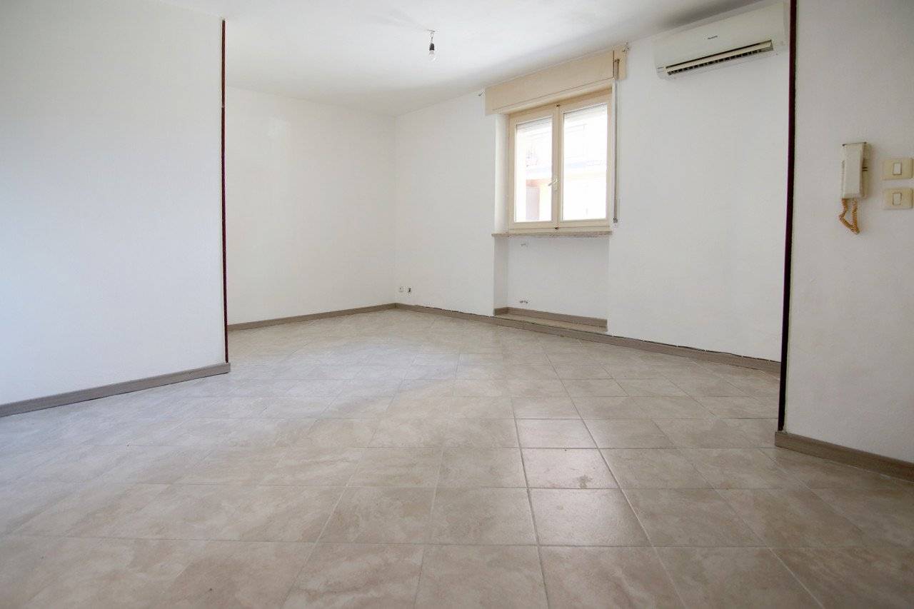 Bilocale via Berto Barbarani, Lugagnano, Sona