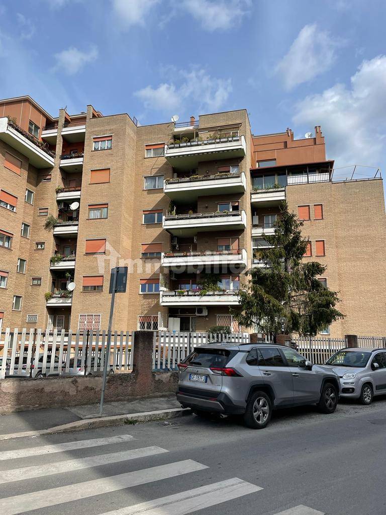 Appartamento via Pasquale II 182, Torrevecchia, Roma