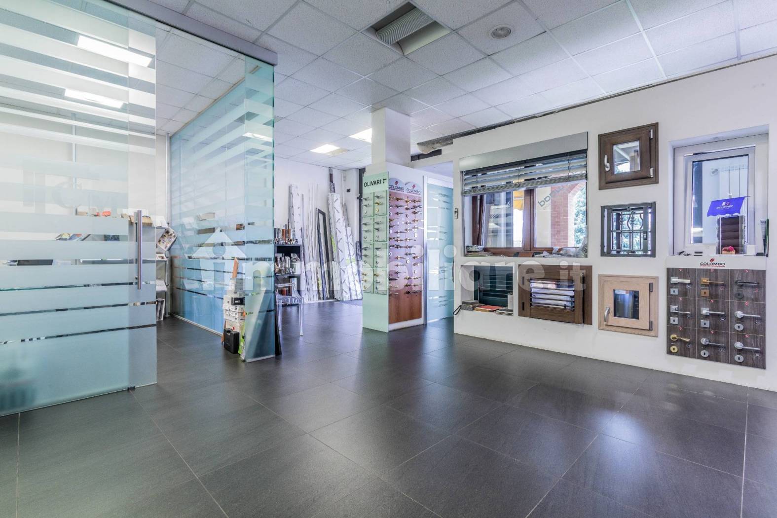 Attività commerciale in Vendita