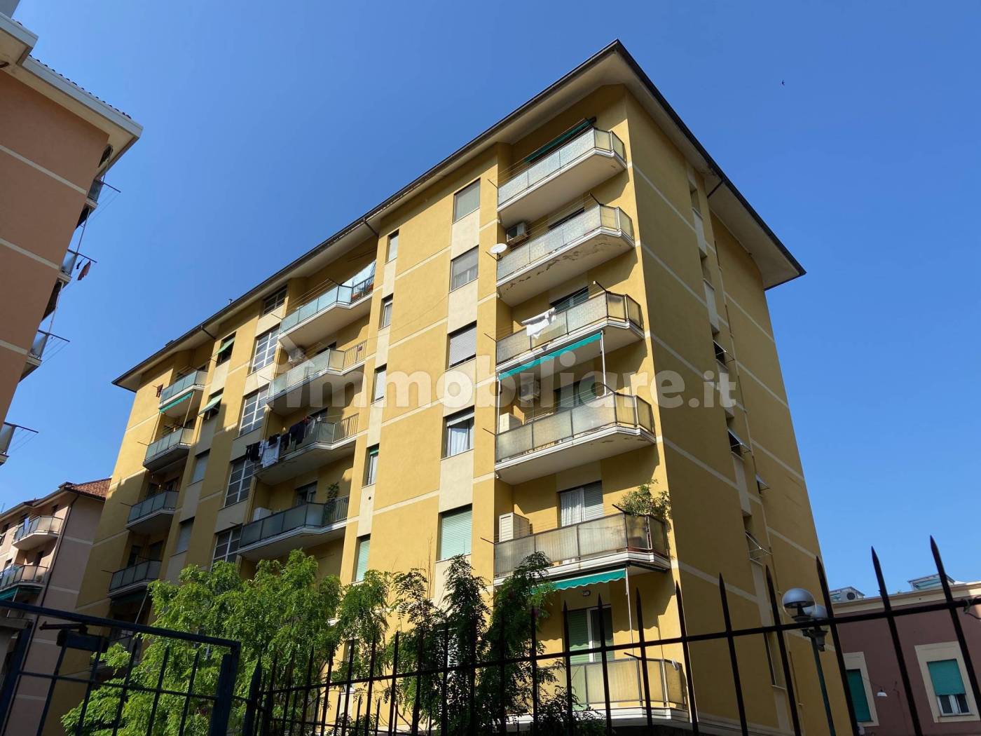 Appartamento via Luciano Zamperini 11, Bolzaneto, Genova