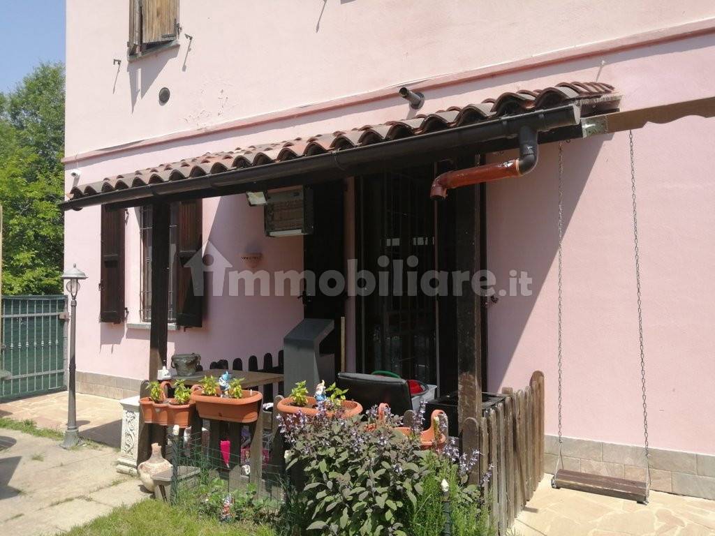 Trilocale ottimo stato, piano terra, Paradigna - Centro Torri, Parma