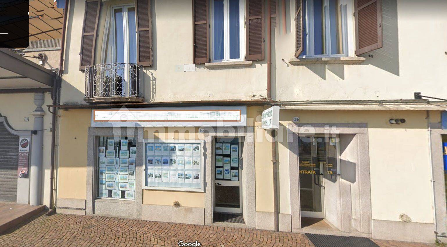 Locale commerciale in Vendita