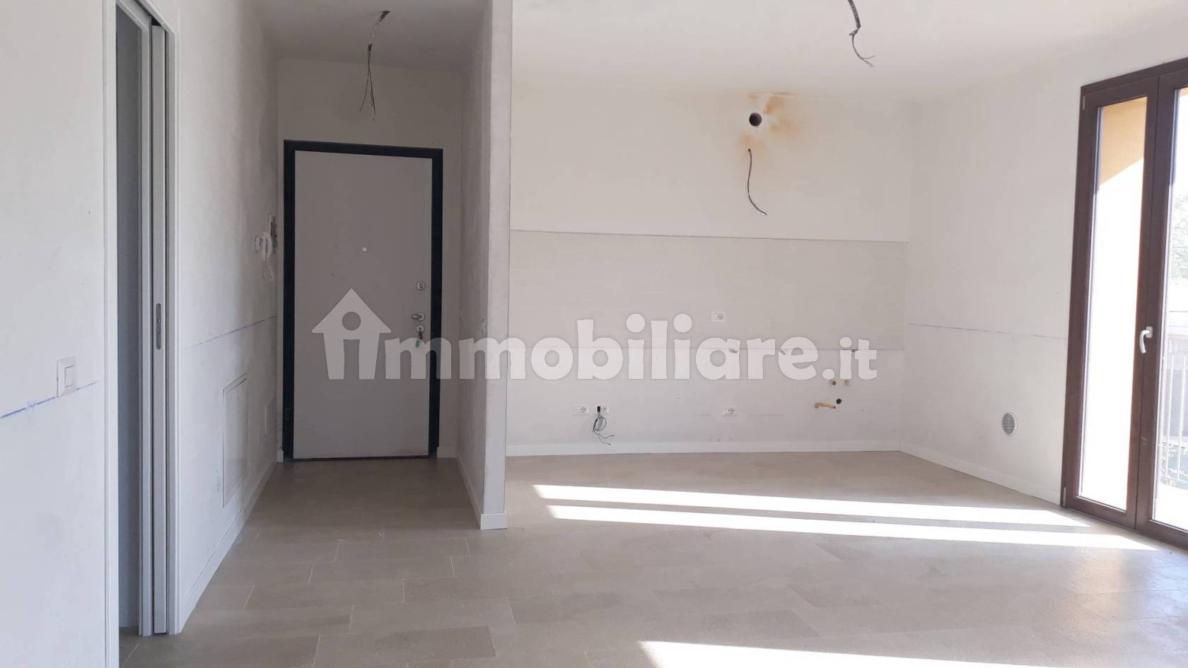 Trilocale via Martin Luther King 35, Centro, Cantù