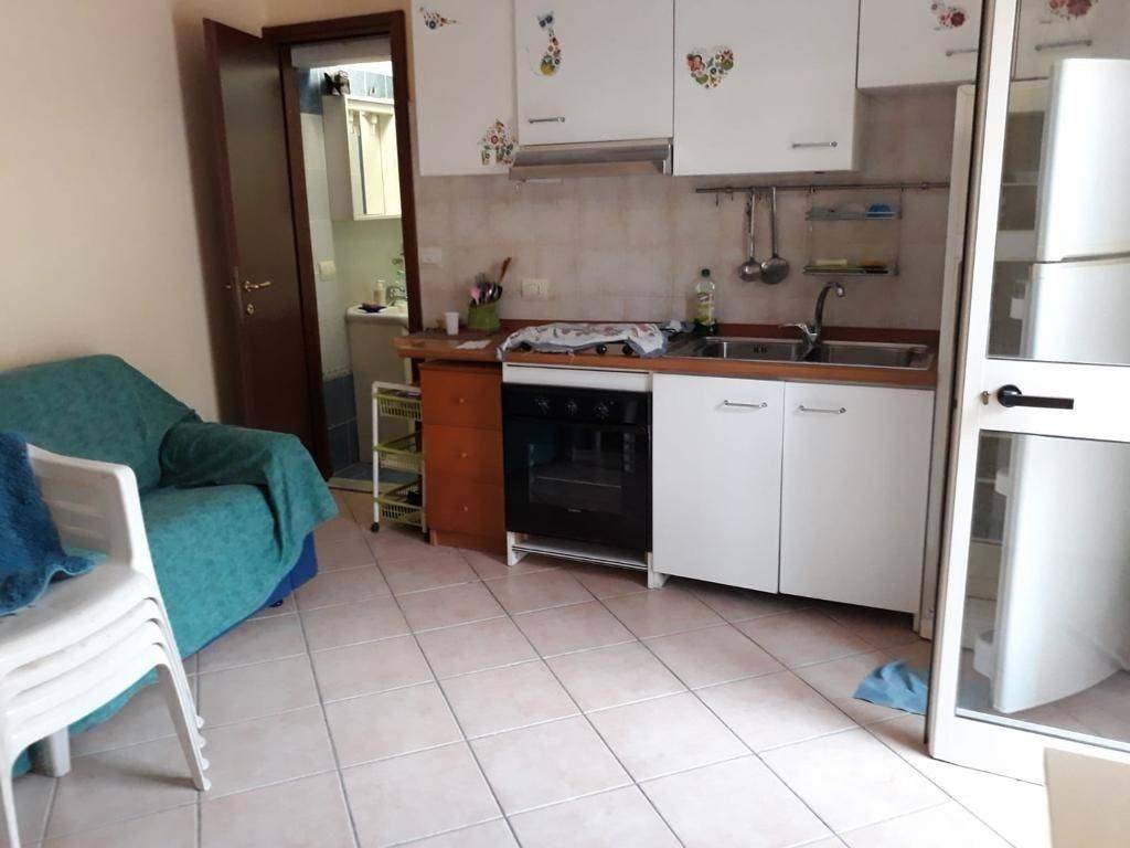 Bilocale via Antonio Bertoloni,  25, Marina di Carrara, Carrara