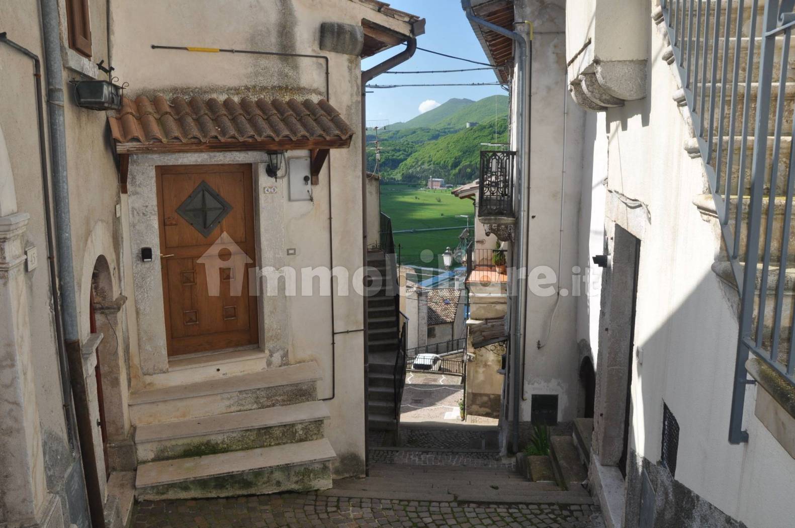 Appartamento via Colle 49, Rivisondoli