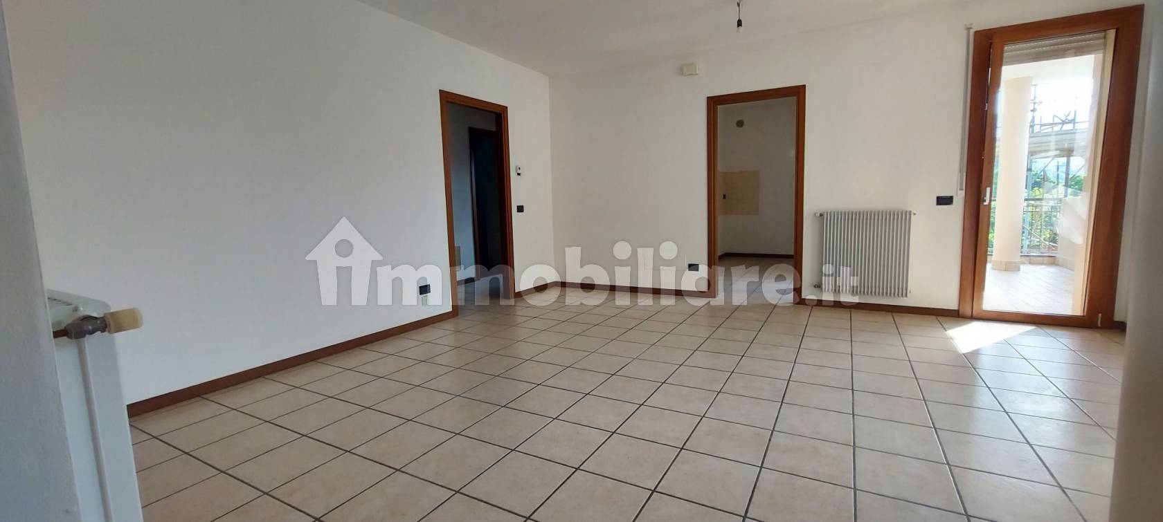 Appartamento via Santa Giuseppina Bakhita 3, Centro, Malo