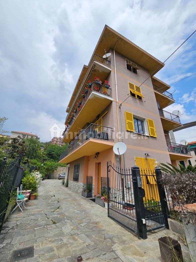 Trilocale via Louis Pasteur 291, Due Strade, Bordighera