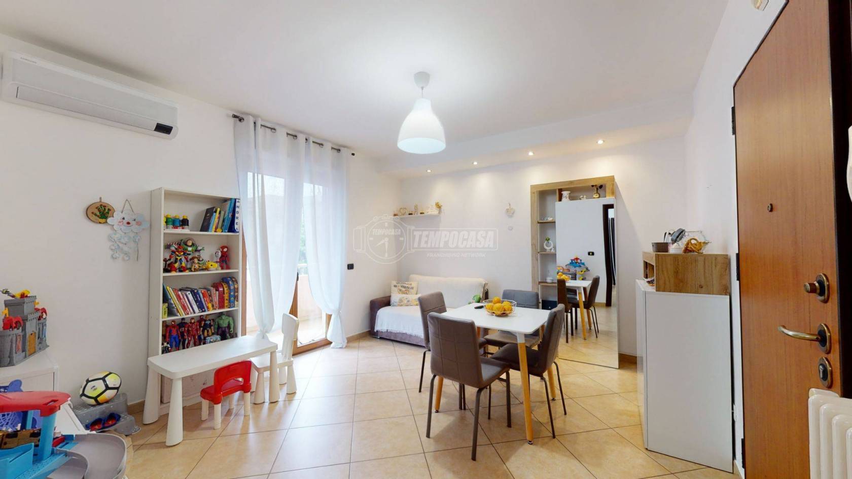 Bilocale via Sammichele, Casamassima