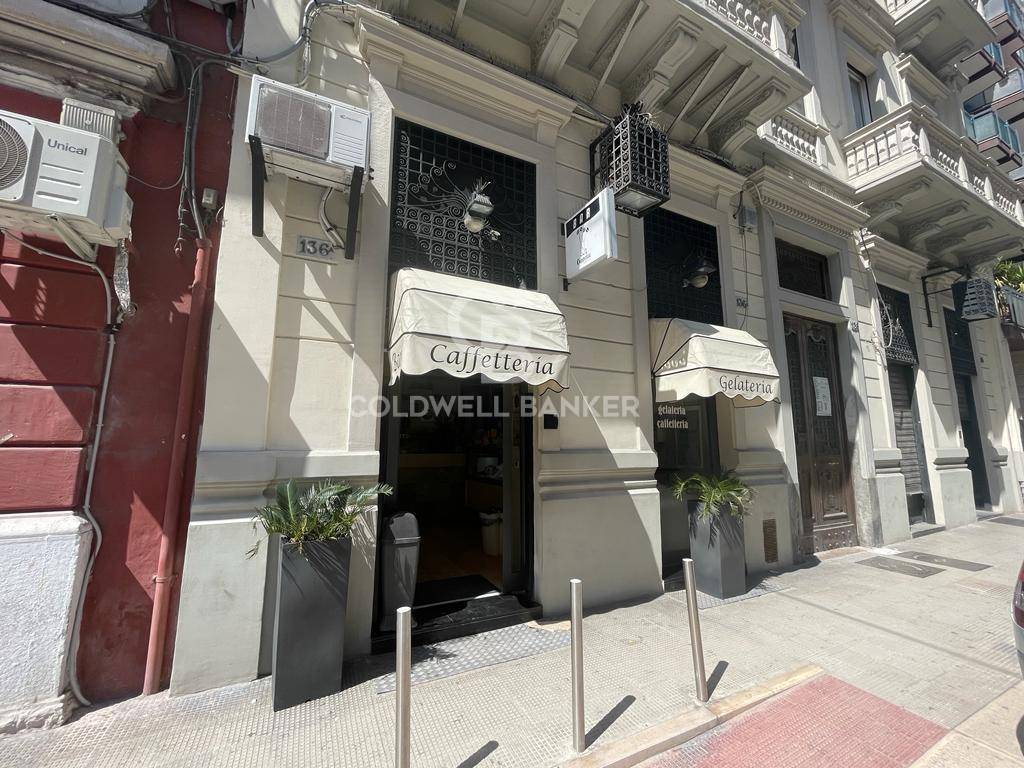 Locale commerciale in Vendita