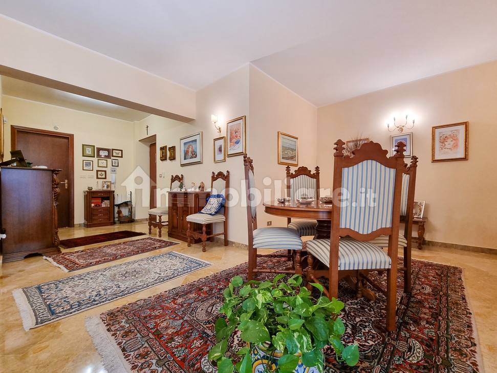 Quadrilocale via Direzione Artiglieria, Bisconte - San Luigi, Messina