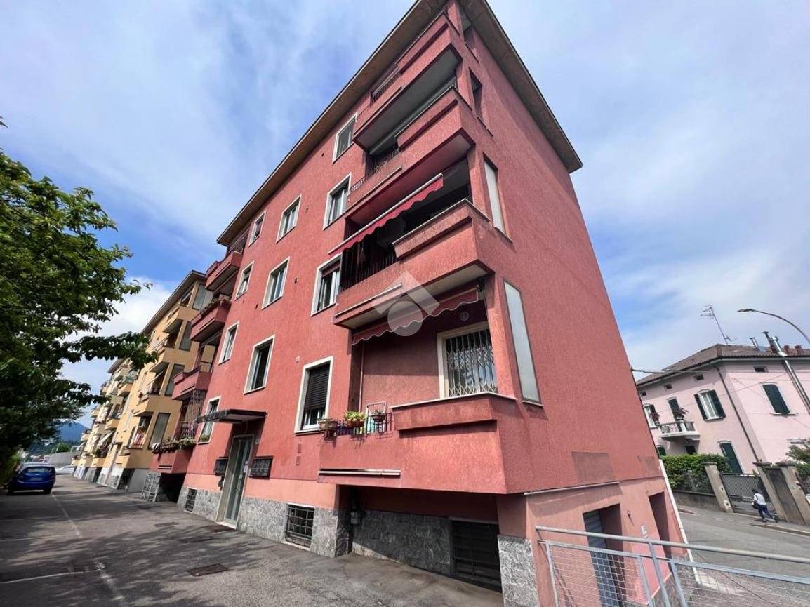 Trilocale via Nino Bixio 50, Giubiano - San Carlo, Varese