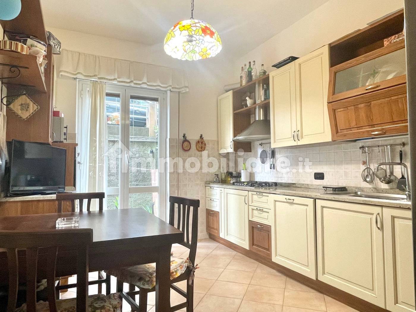 Trilocale via Enrico Hillyer Giglioli, Marassi, Genova