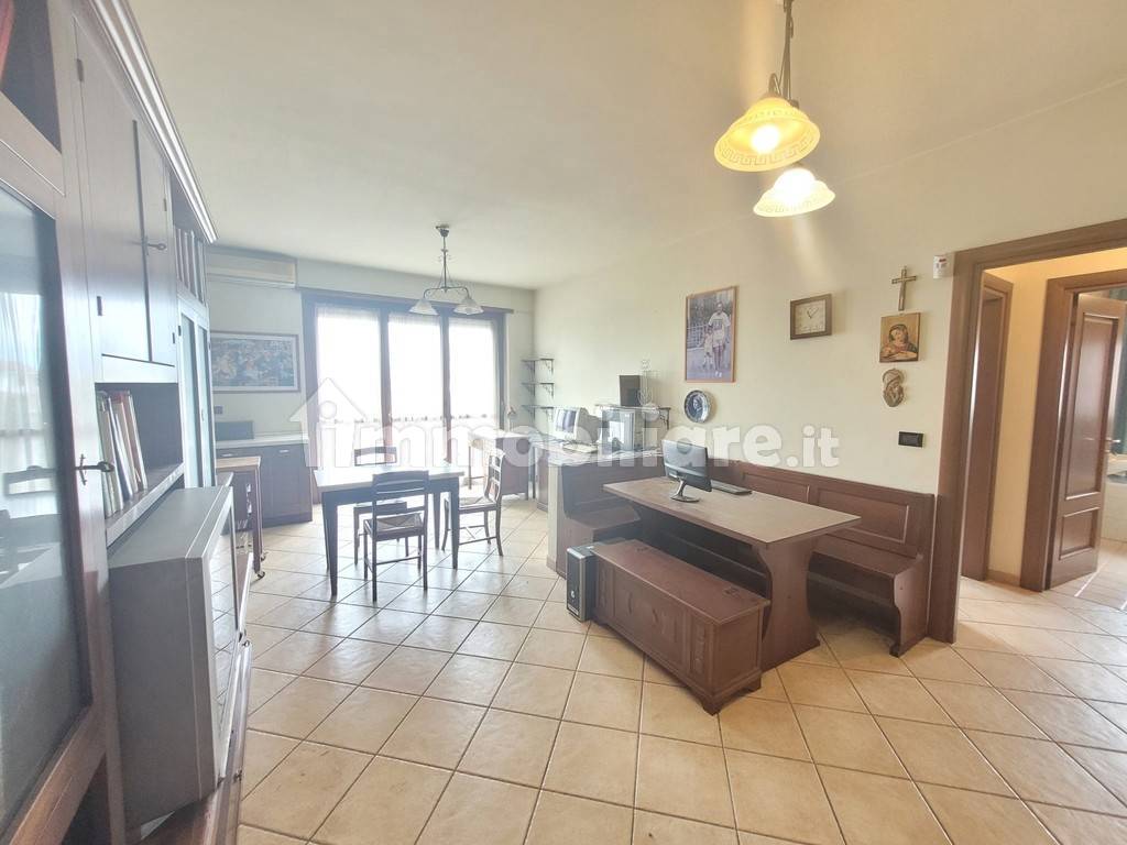 Bilocale via Savonarola, Centro, Carmagnola