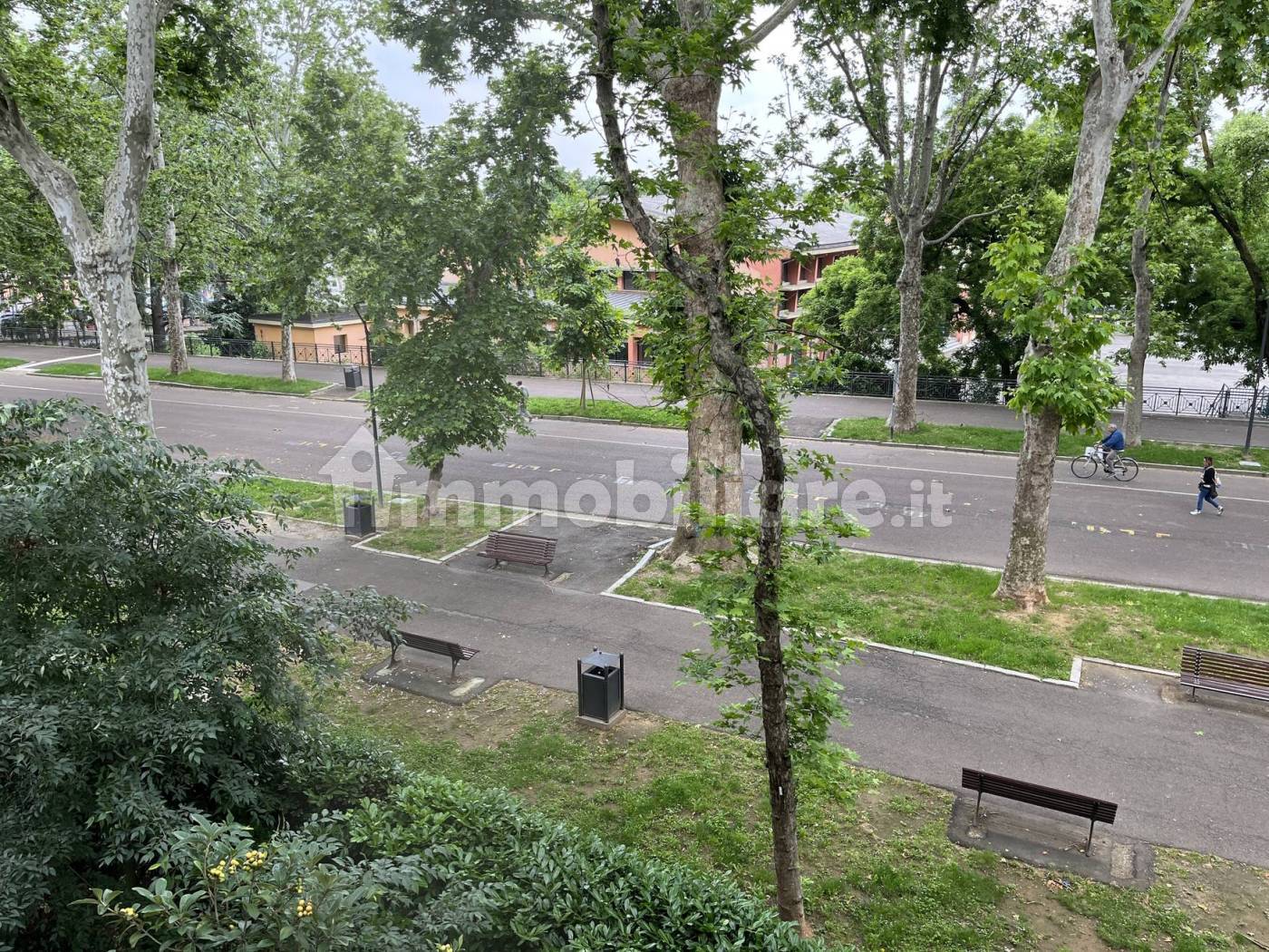 Appartamento ottimo stato, terzo piano, Pubblico Passeggio, Piacenza