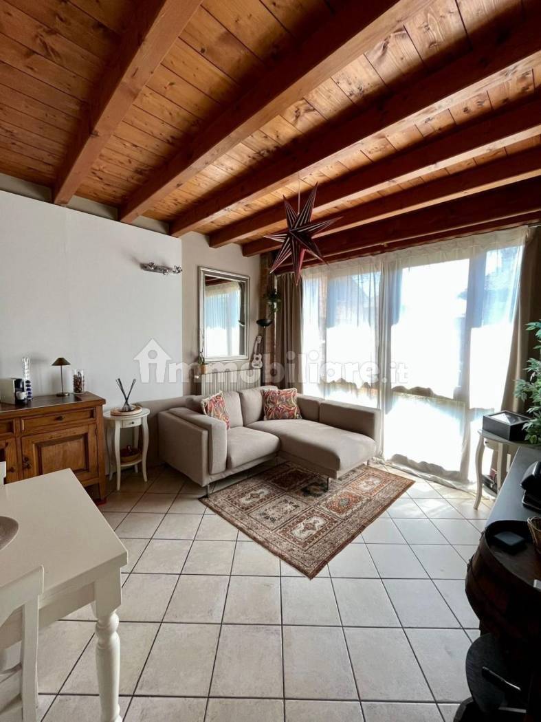 Bilocale primo piano, Centro, Castel Mella