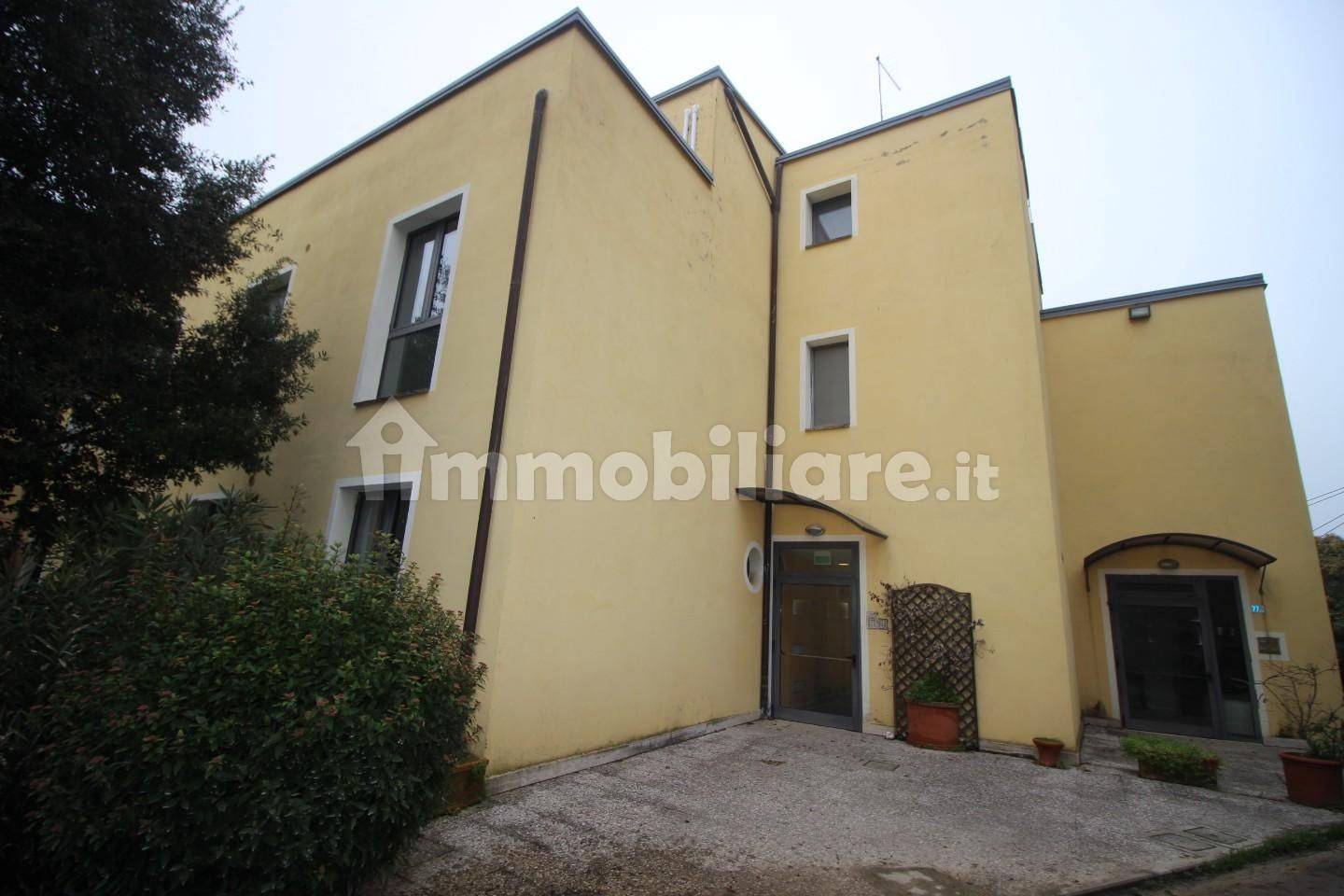 Bilocale Str. del Ruffolo,  53100, Pieve a Bozzone - Vico d'Arbia, Siena