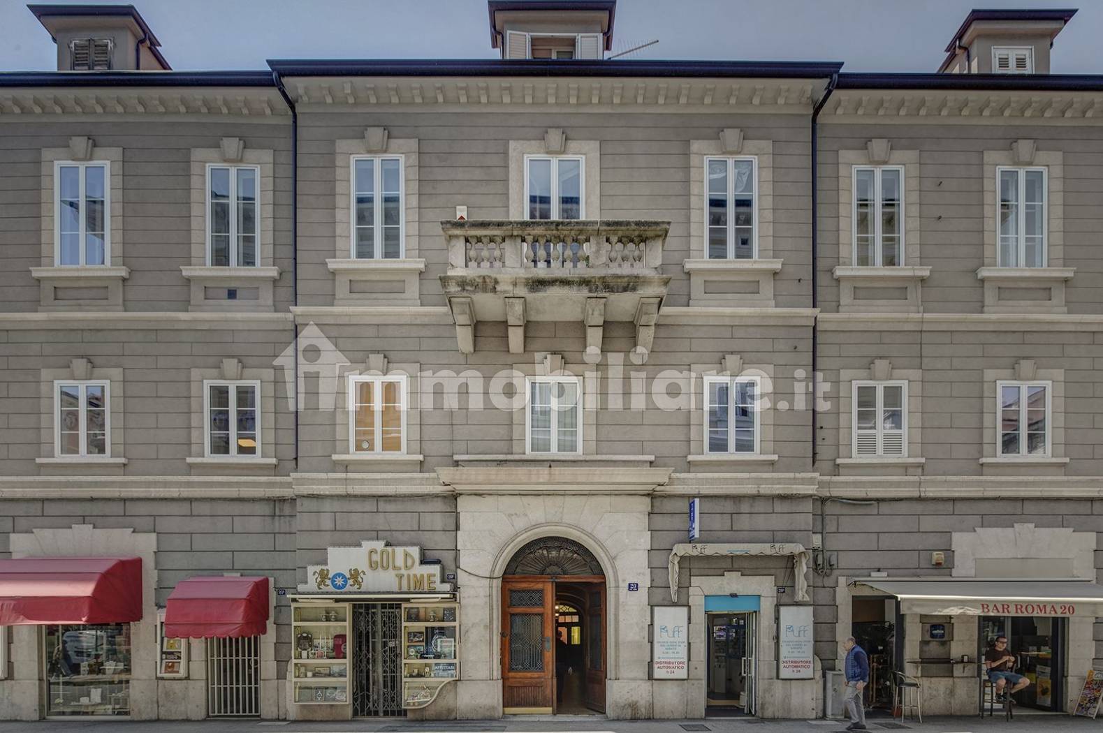 Trilocale via Roma 20, Borgo Teresiano, Trieste