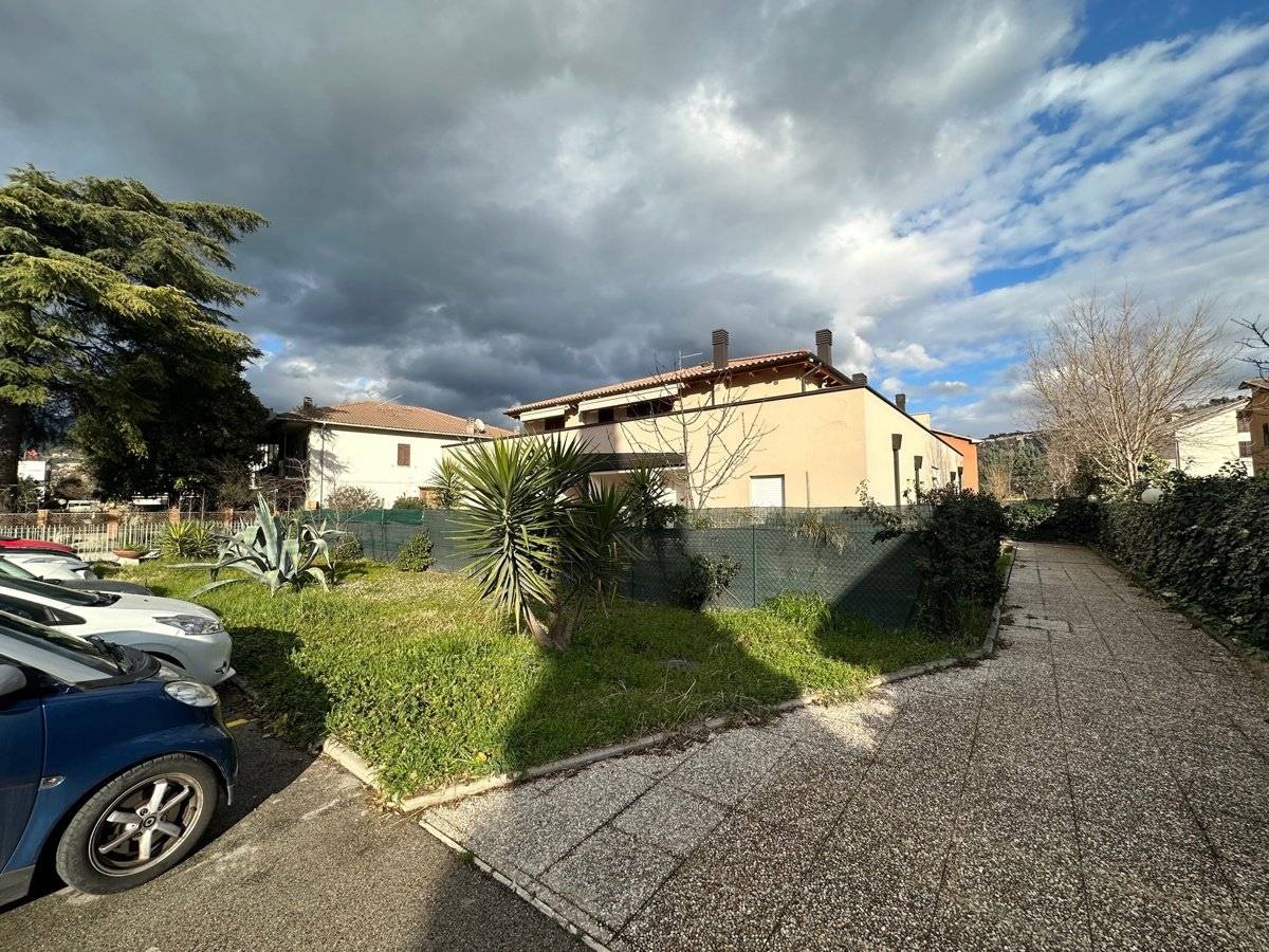 Trilocale via Vulcano 29, Borgo Bovio, Terni