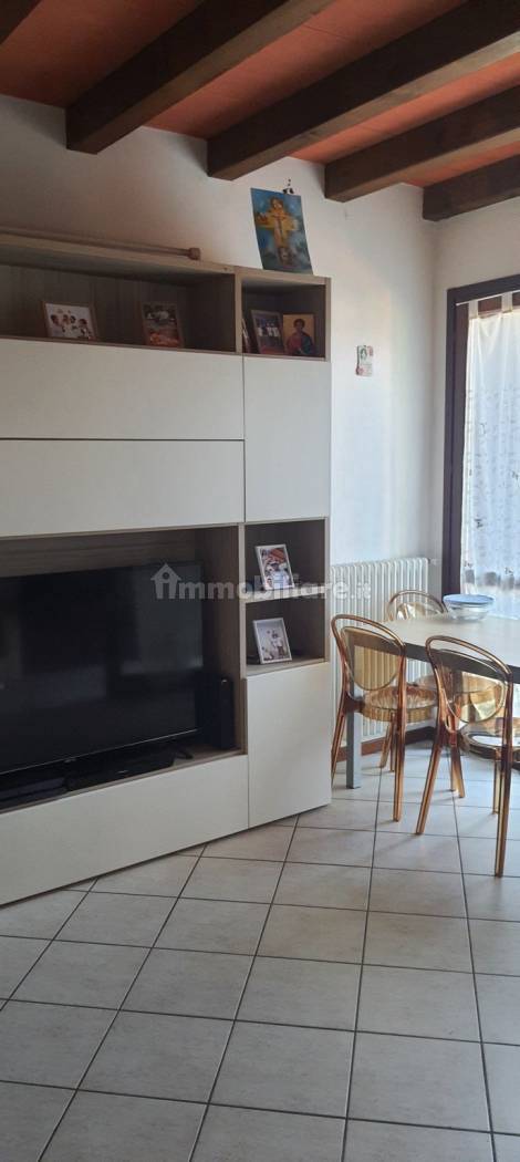 Bilocale via Comunale per Albone, San Polo, Podenzano