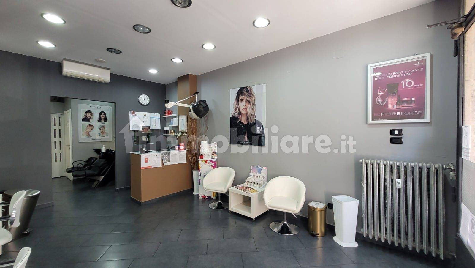 Parrucchiere - Barbiere in Vendita