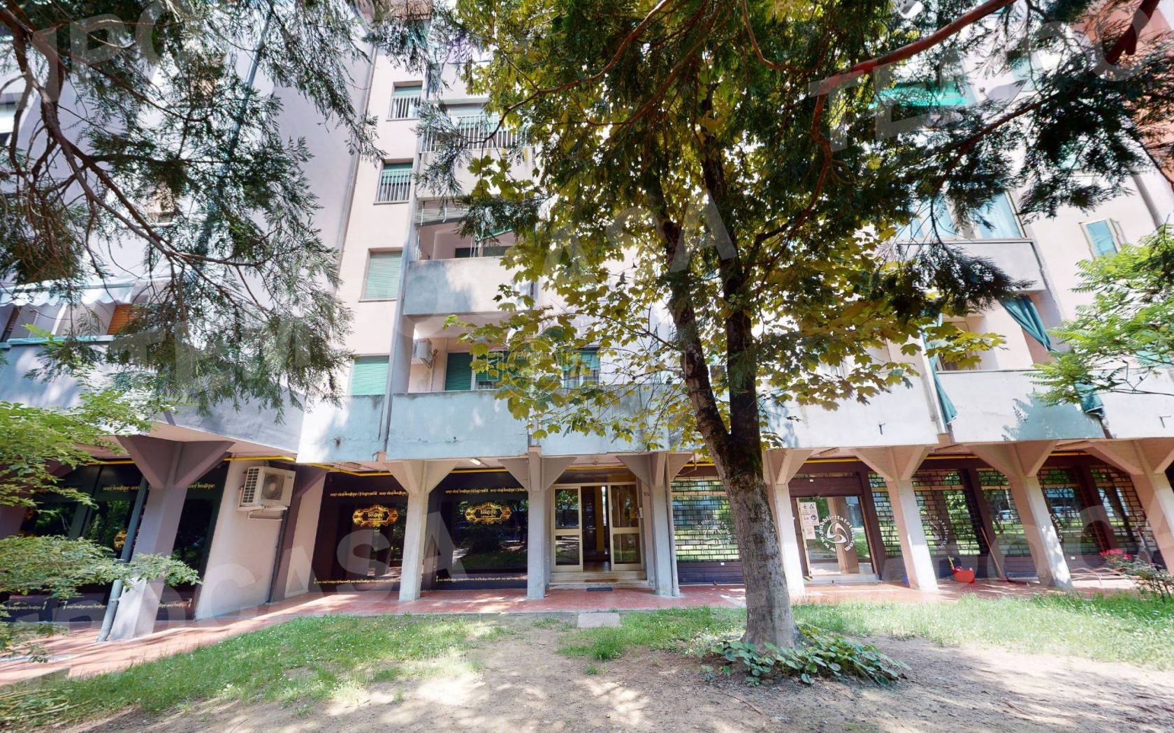 Appartamento buono stato, primo piano, Cento Paese, Cento