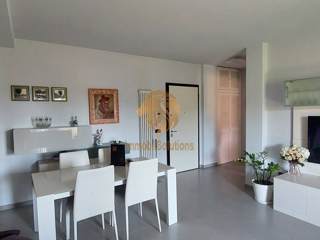 Trilocale via Aldo Garzanti 20, Stadio, Forlì