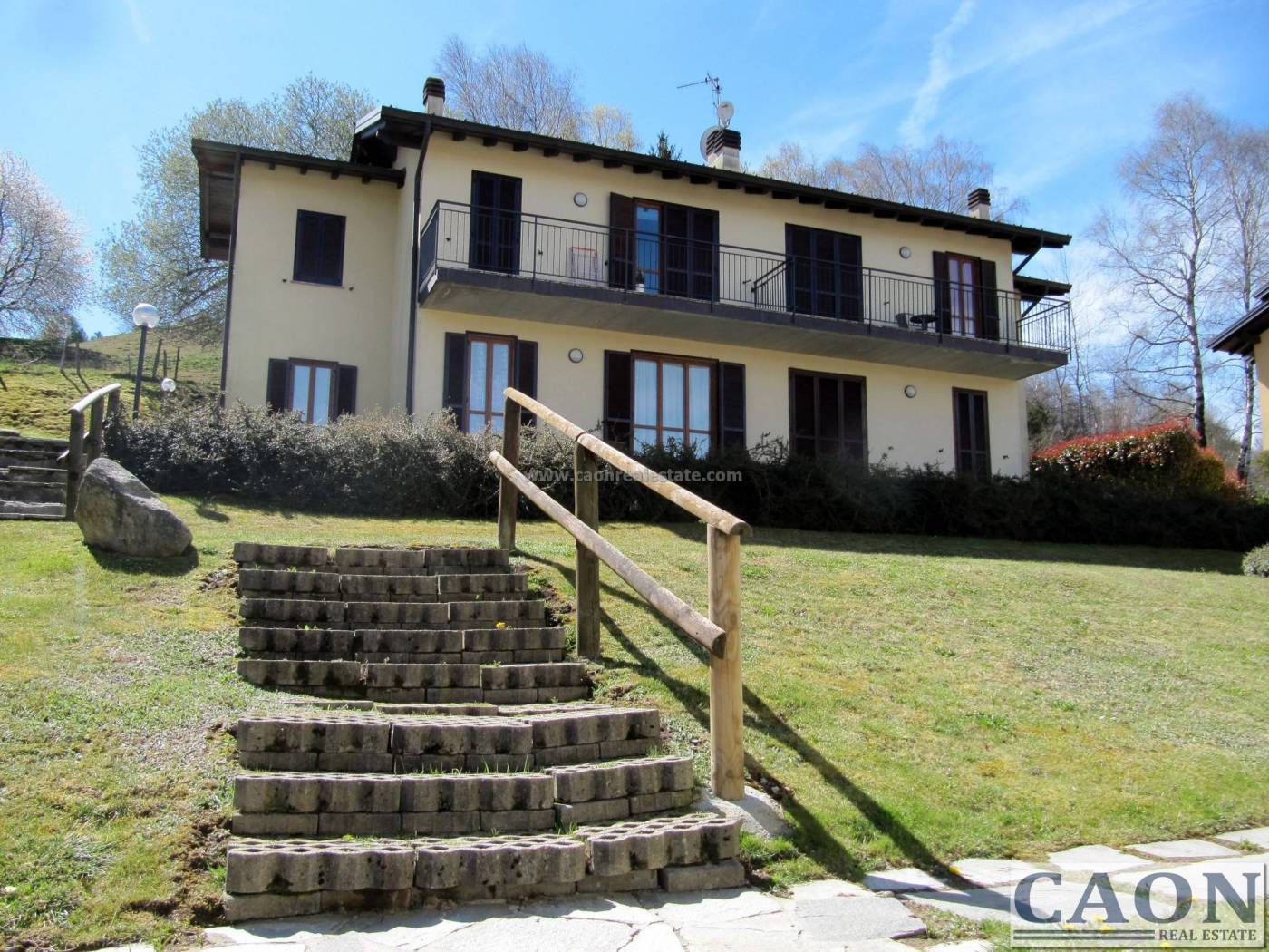 Trilocale ottimo stato, piano terra, Lanzo D'Intelvi, Alta Valle Intelvi