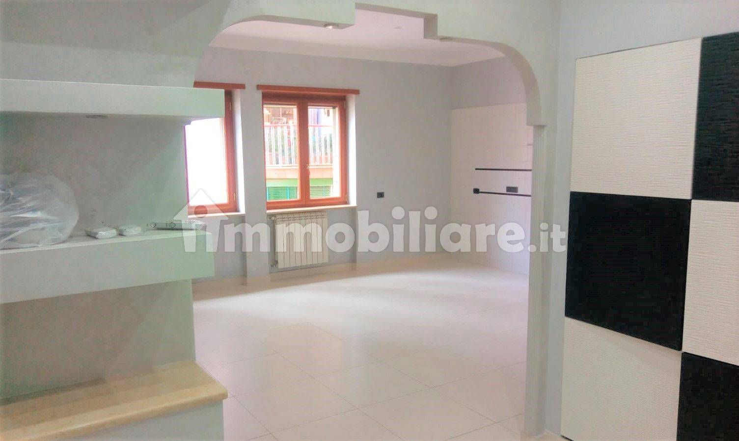 Quadrilocale via Libertà 67, Portici