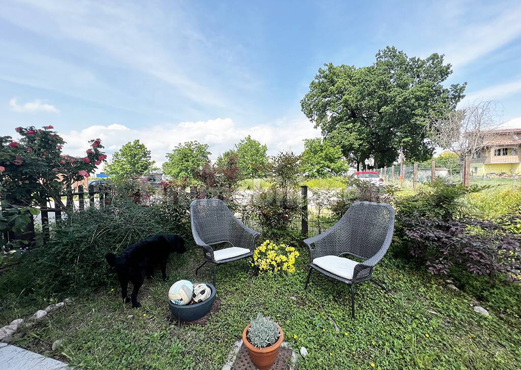 Quadrilocale ottimo stato, piano terra, Centro, Casalgrande