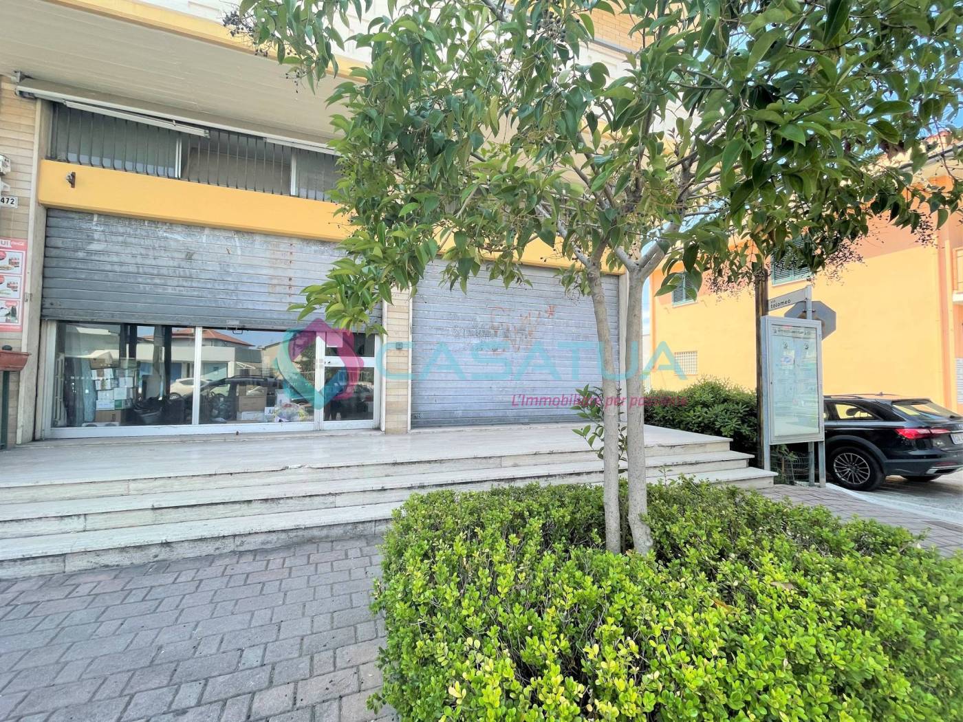 Locale commerciale in Vendita