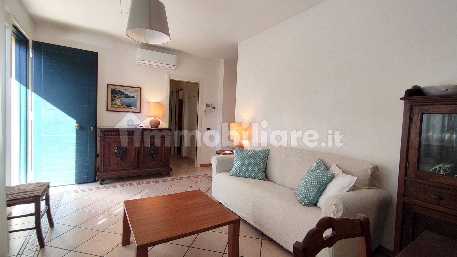 Trilocale buono stato, piano terra, Centro, Riccione